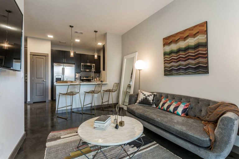 Inner Loop Houston Apartments - Azure Photos
